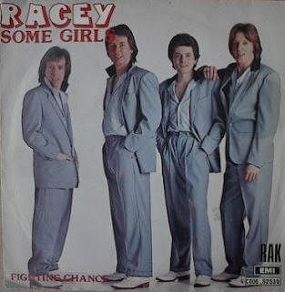 RetroUniverse: Racey Race To #1