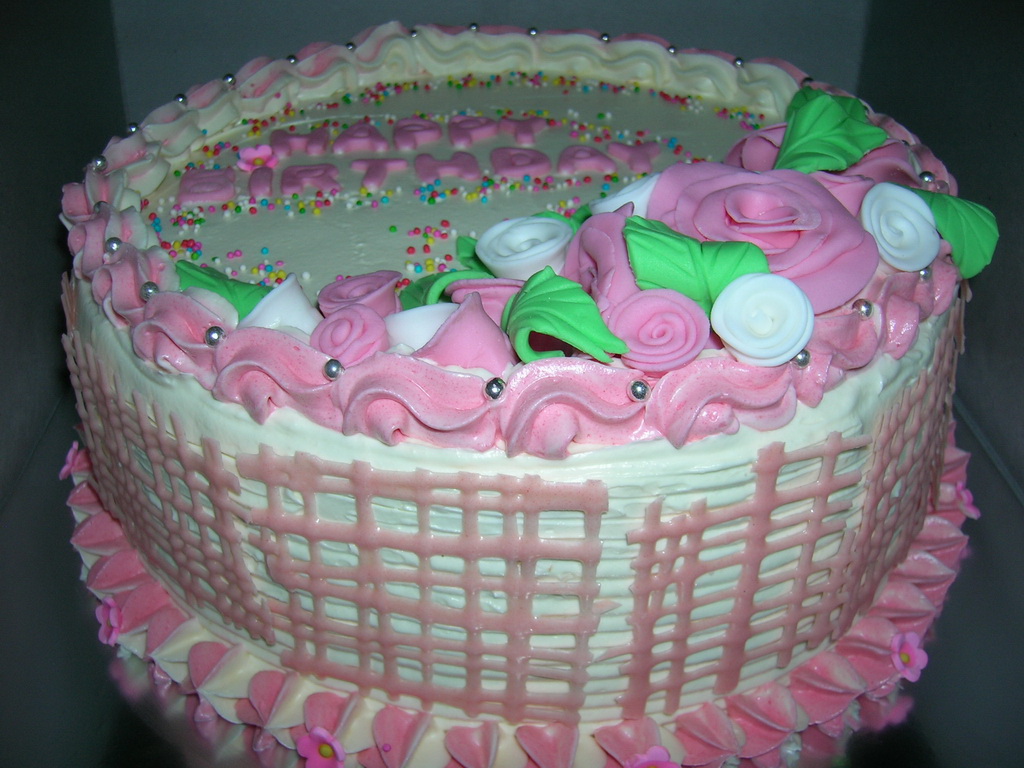 twincakesandcookies: The ordinary birthday cake