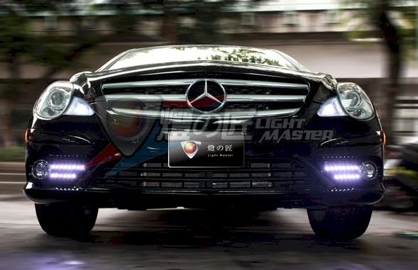CSB-PRO AUTOLIGHT TRADING: MERCEDES BENZ R350 WITH CUSTOM DRL