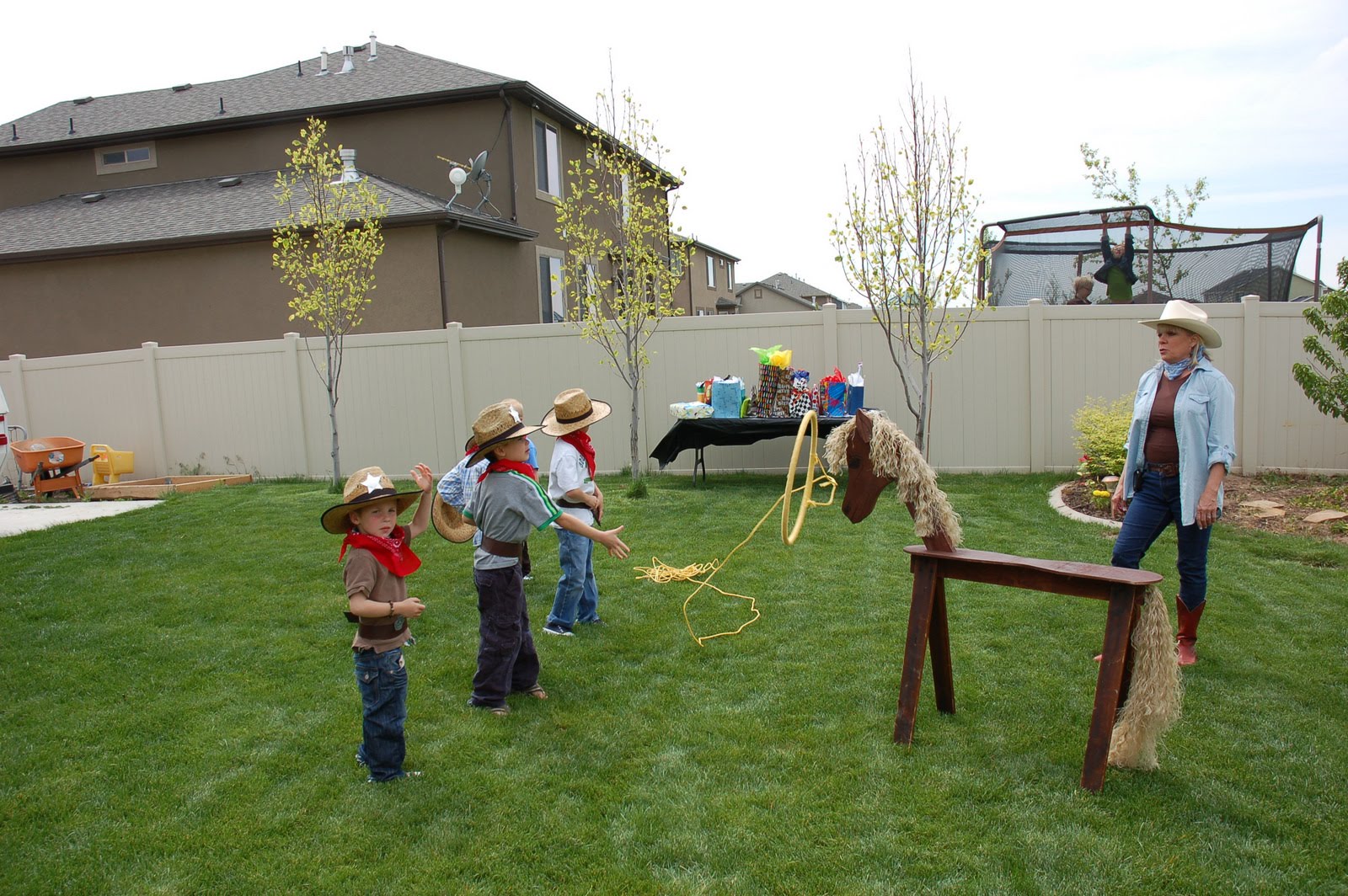 restlessrisa: Cowboy Party Games & Presents!