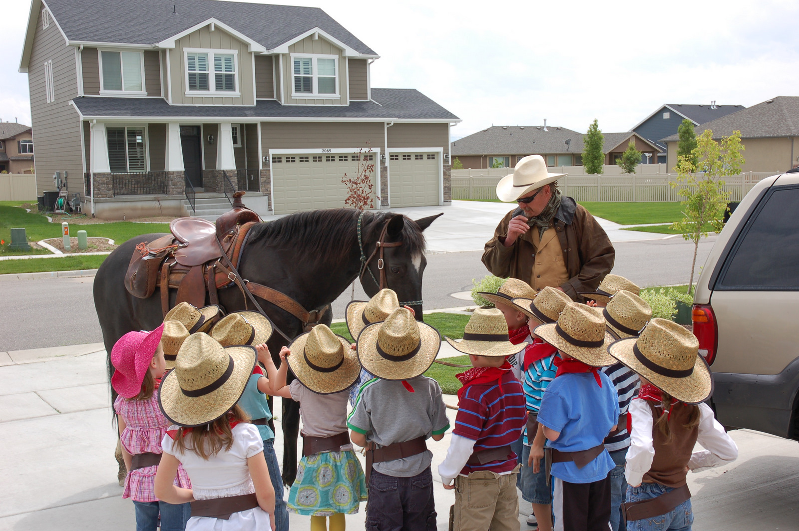 restlessrisa: Cowboy Party Games & Presents!