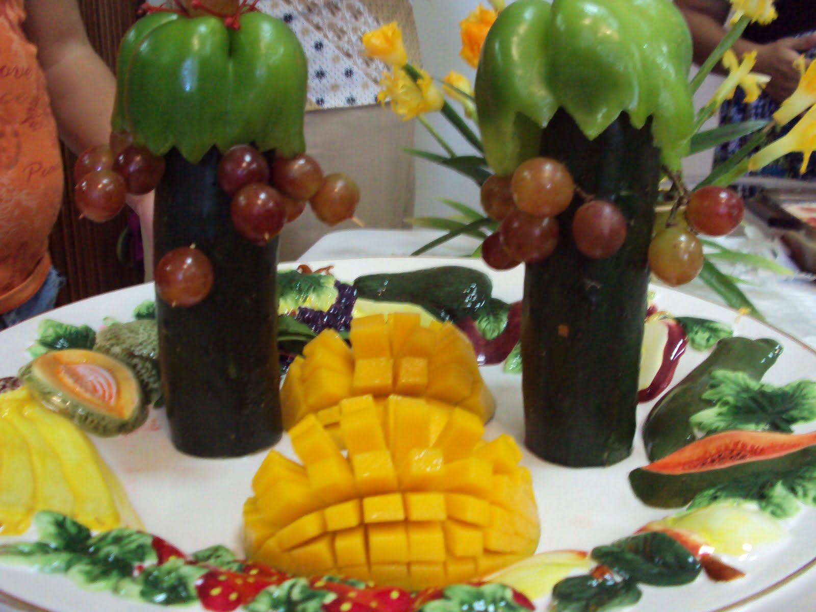 EL RINCON DE LOS RECUERDOS DE "CLAUDIA".: " FIGURAS CON FRUTAS Y VERDURAS