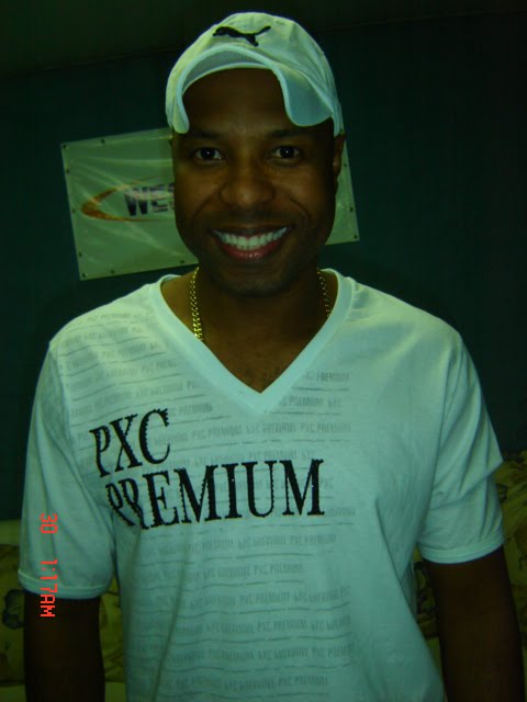 Mundo PXC: Mc Buchecha e dançarinos