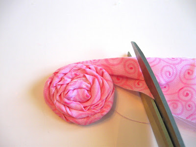 Rosey Corner Creations: Twisted Fabric Flower Tutorial