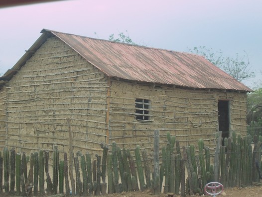Acentamiento Indigenas De La Cultura Wayuu: VIVIENDA WAYUU