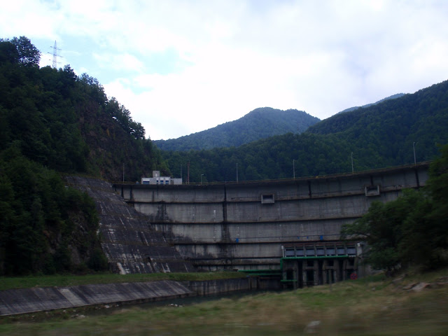Turist de Romania: Circuit: Campina-Curtea de Arges-Transfagarasan ...