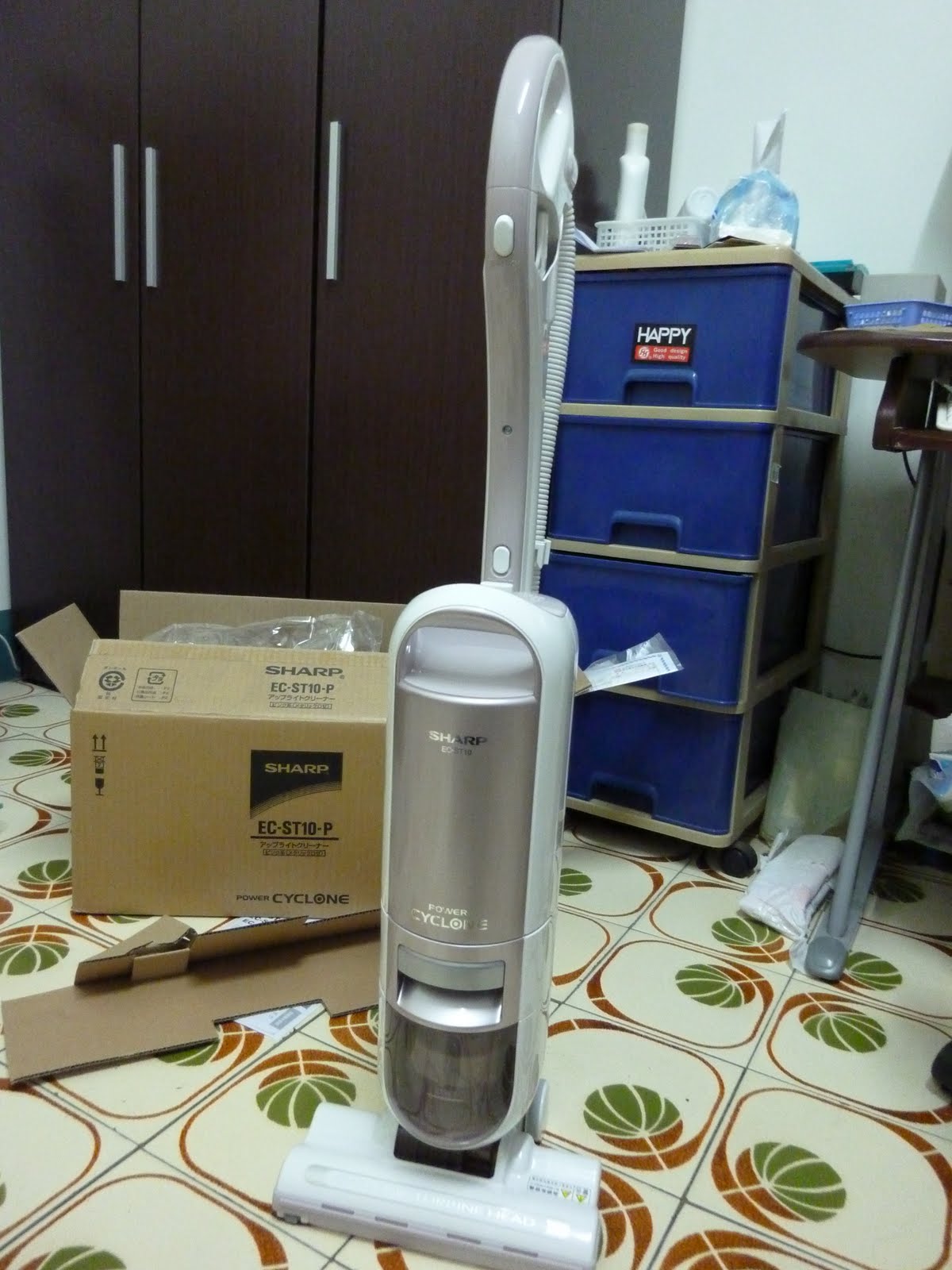 JC: SHARP 直立式吸塵器 EC-ST10