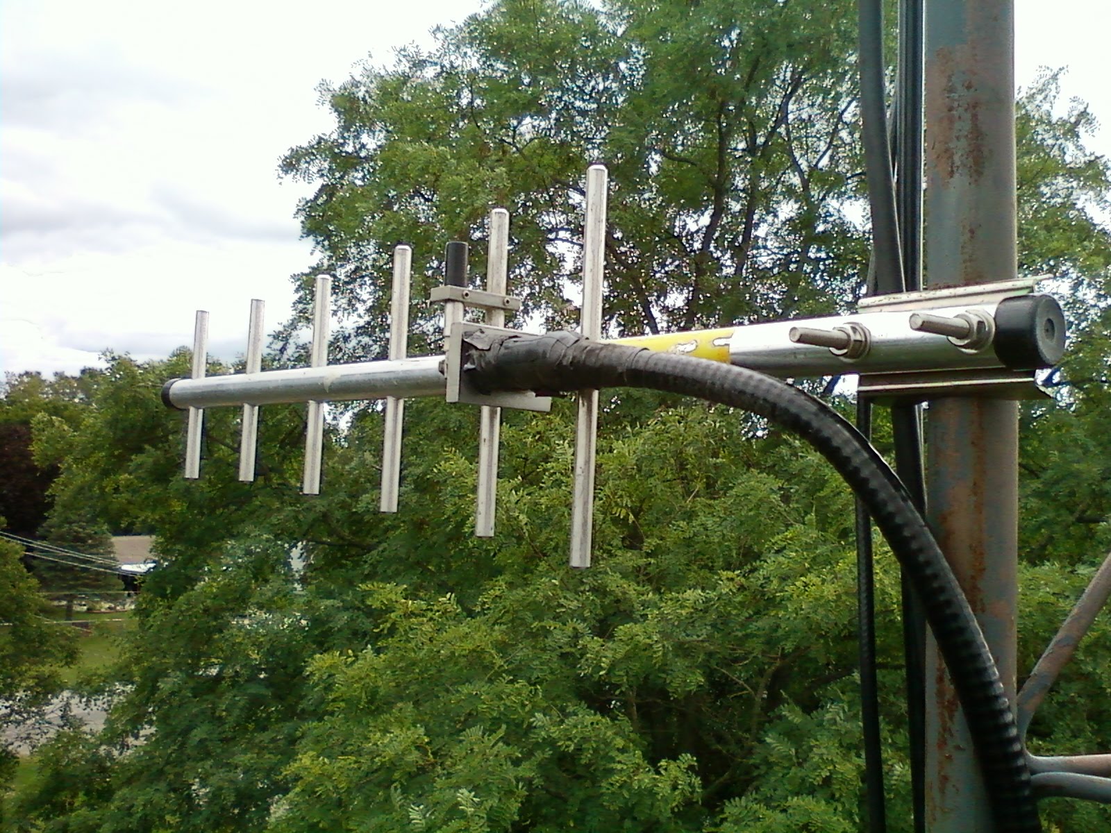 KR8U Amateur Radio: Switching out my 900 MHz antennas