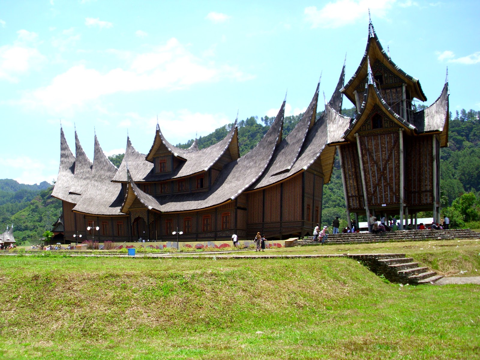 Minangkabau Beautiful Highland in West Sumatra ~ Travelling in the world
