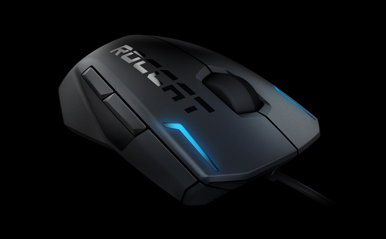 PROFESSIONAL GAMERS: ROCCAT GAMING MOUSE