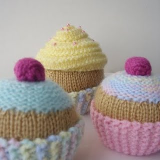 The Woollen Thread: Experimental Knit