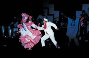 Los Bailes Latinoamericanos: La Bomba