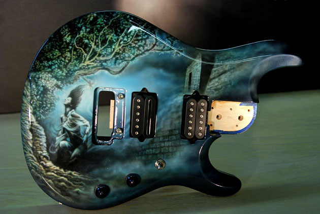 airbrush design and art: Airbrush on guitar