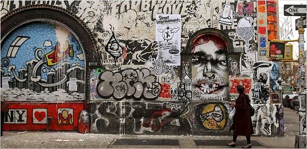 Graffiti on the wall: New York Graffiti Street Art Galleries