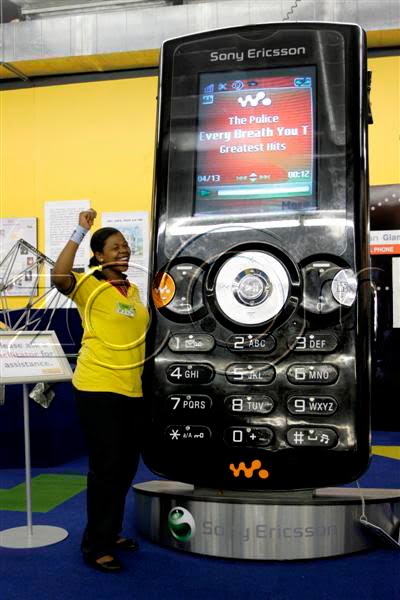 IT s JOKInG Largest Mobile Phone it-s-joking-largest-mobile-phone