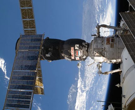 nonsense-verse: Crew Prepares for ISS Progress 35 Undocking