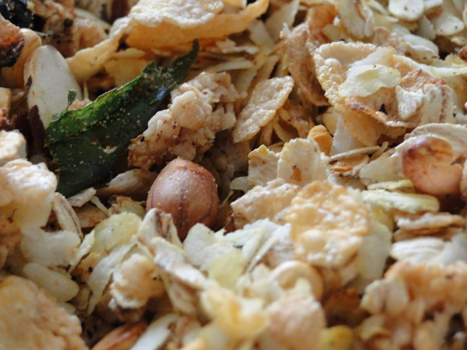 VegetarianRecipes: Healthy Snack-Poha-Corn-Oats Chivda