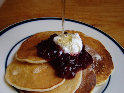 Nummy Kitchen: Russian Buttermilk Pancakes -- Oladi