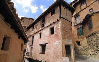 T E C T Ó N I C O .: EL HOGAR MEDIEVAL