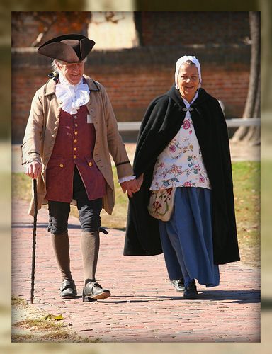 Living In Williamsburg, Virginia: Colonial Couple in Colonial ...