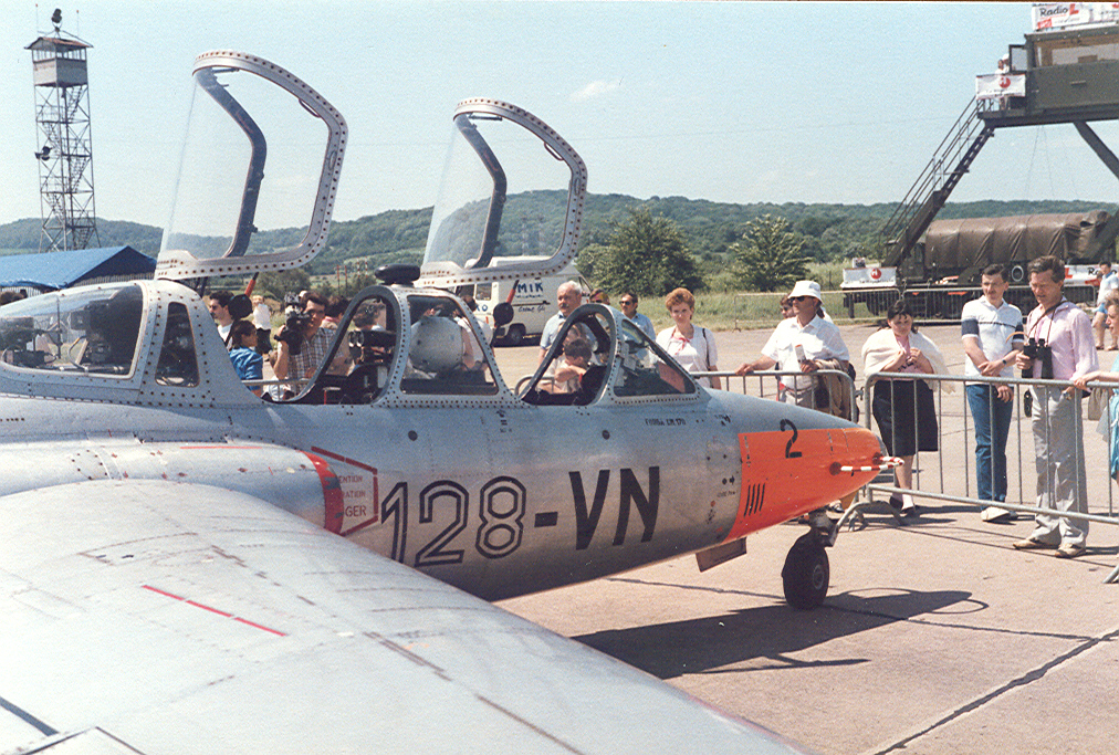 Le Fouga CM-170 Magister