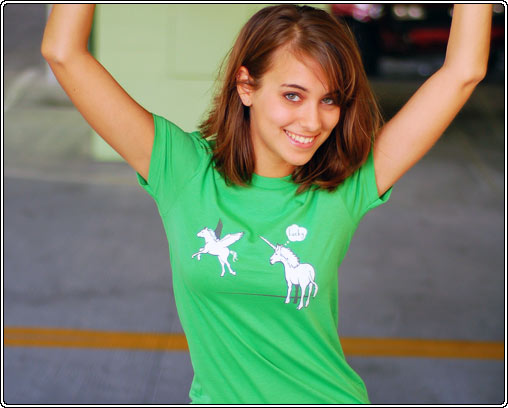 Woven by Words: SnorgTees T-shirt Reviews & GIVEAWAYS