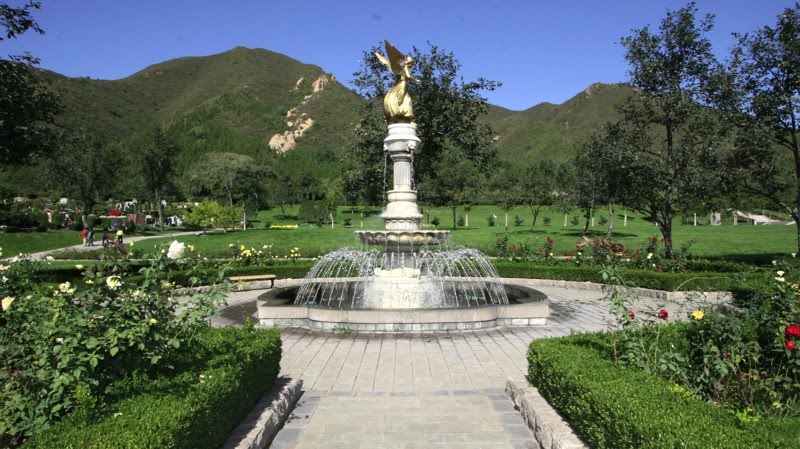 BeijingMan: Chinese Cemetery
