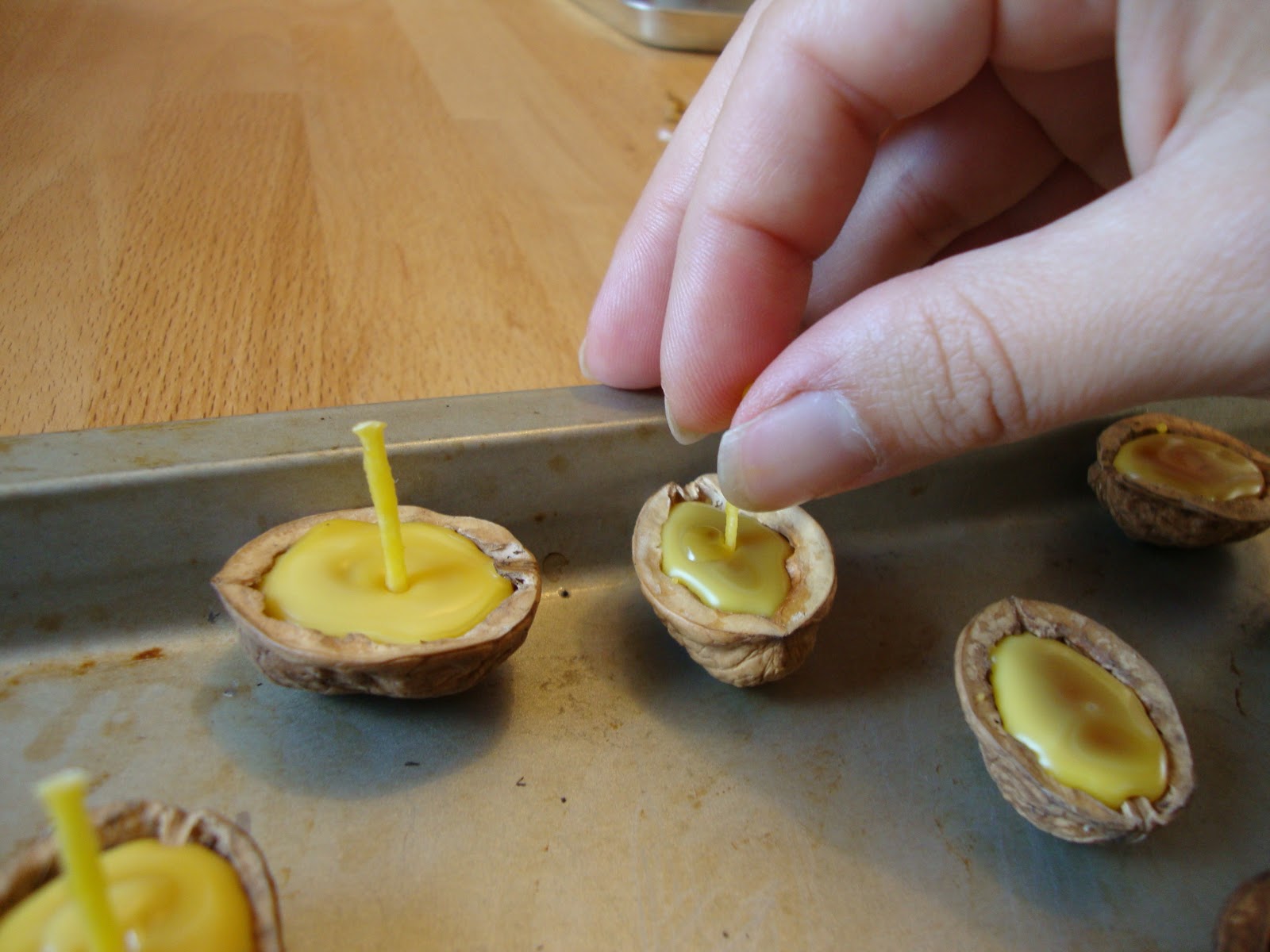 Mama Chalk: beeswax walnut candles