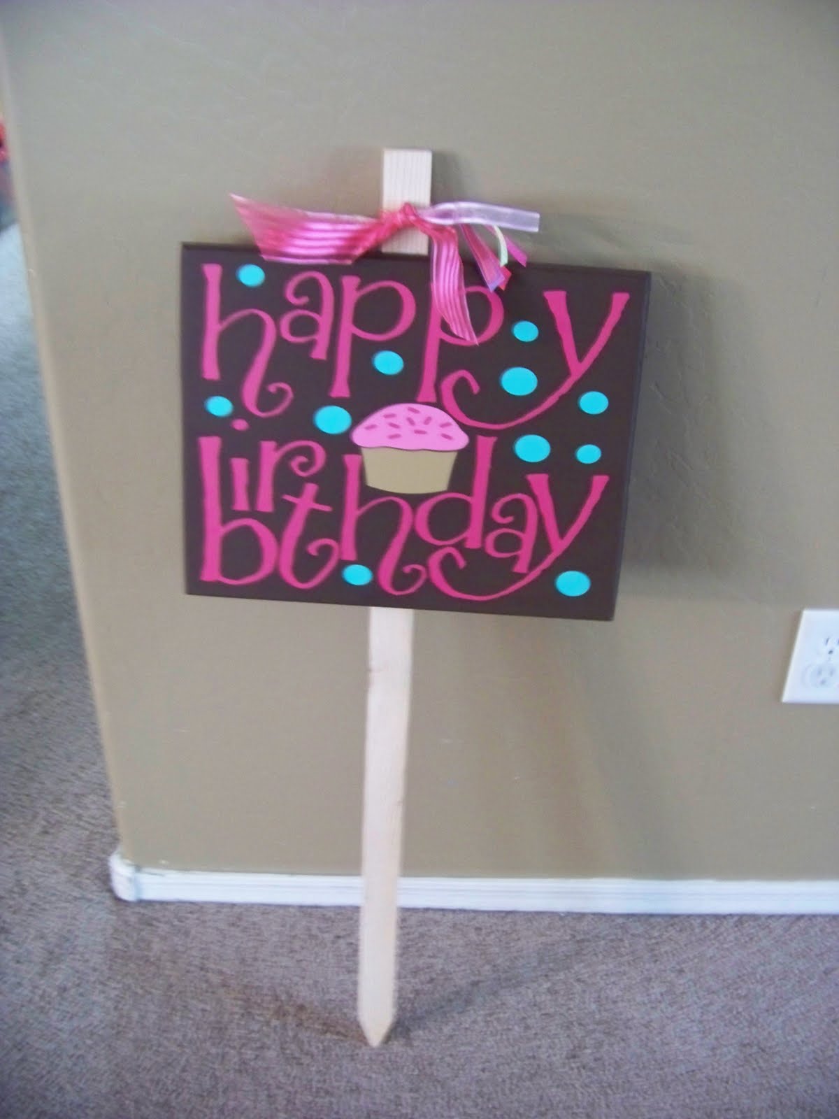 Signature Creations: Happy Birthday Sign
