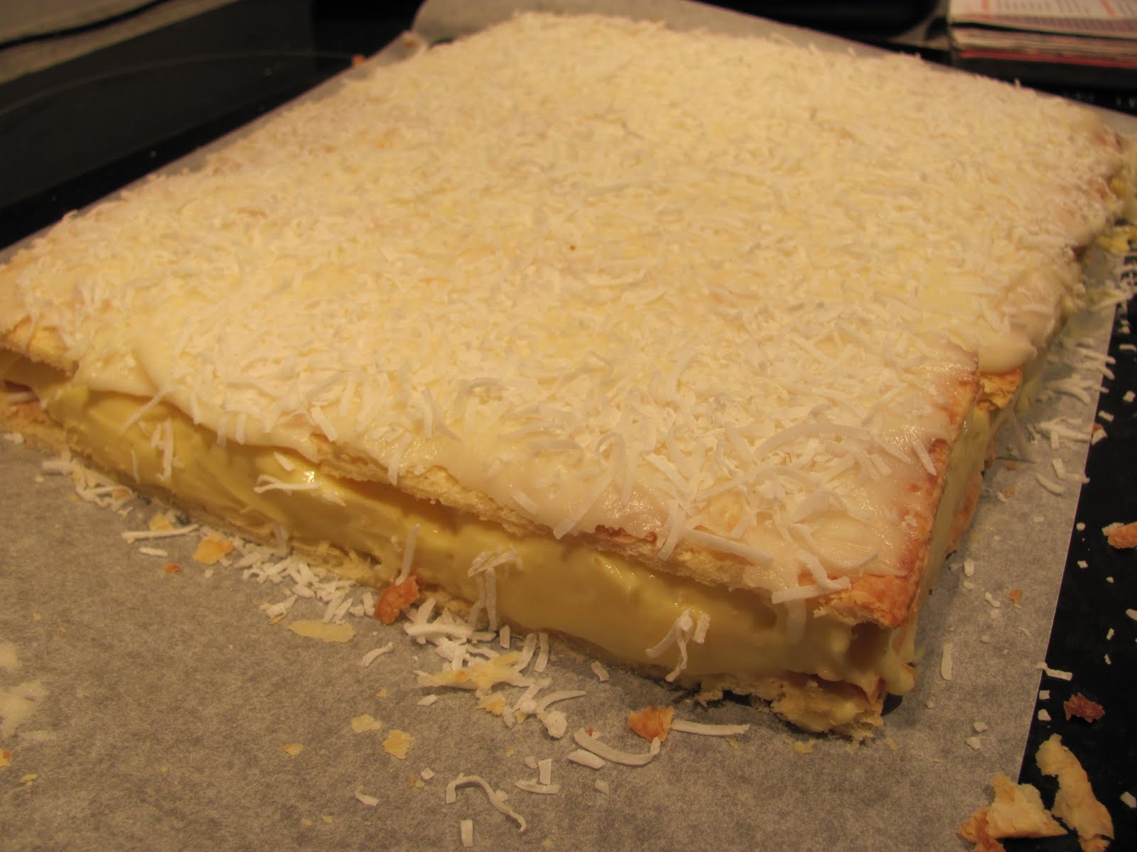 Mrs Cake: The Ultimate Custard Square Hunt - Edmonds Cookbook