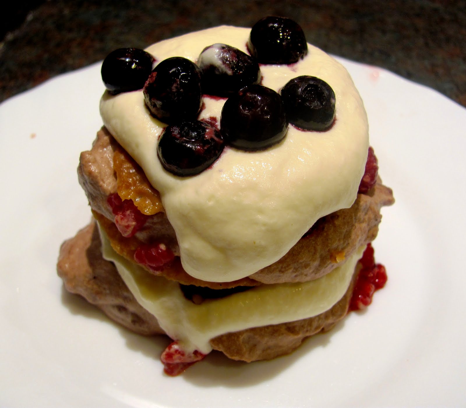Mrs Cake: White and Dark Chocolate Mousse - in a tower!