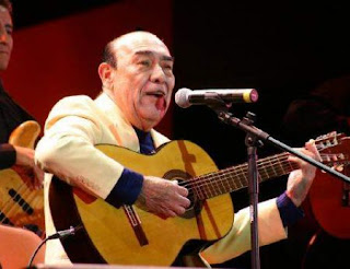 "YO SOY UN SER UNIVERSAL" WILCOS: BIOGRAFÍA DE OSCAR AVILES ARCOS