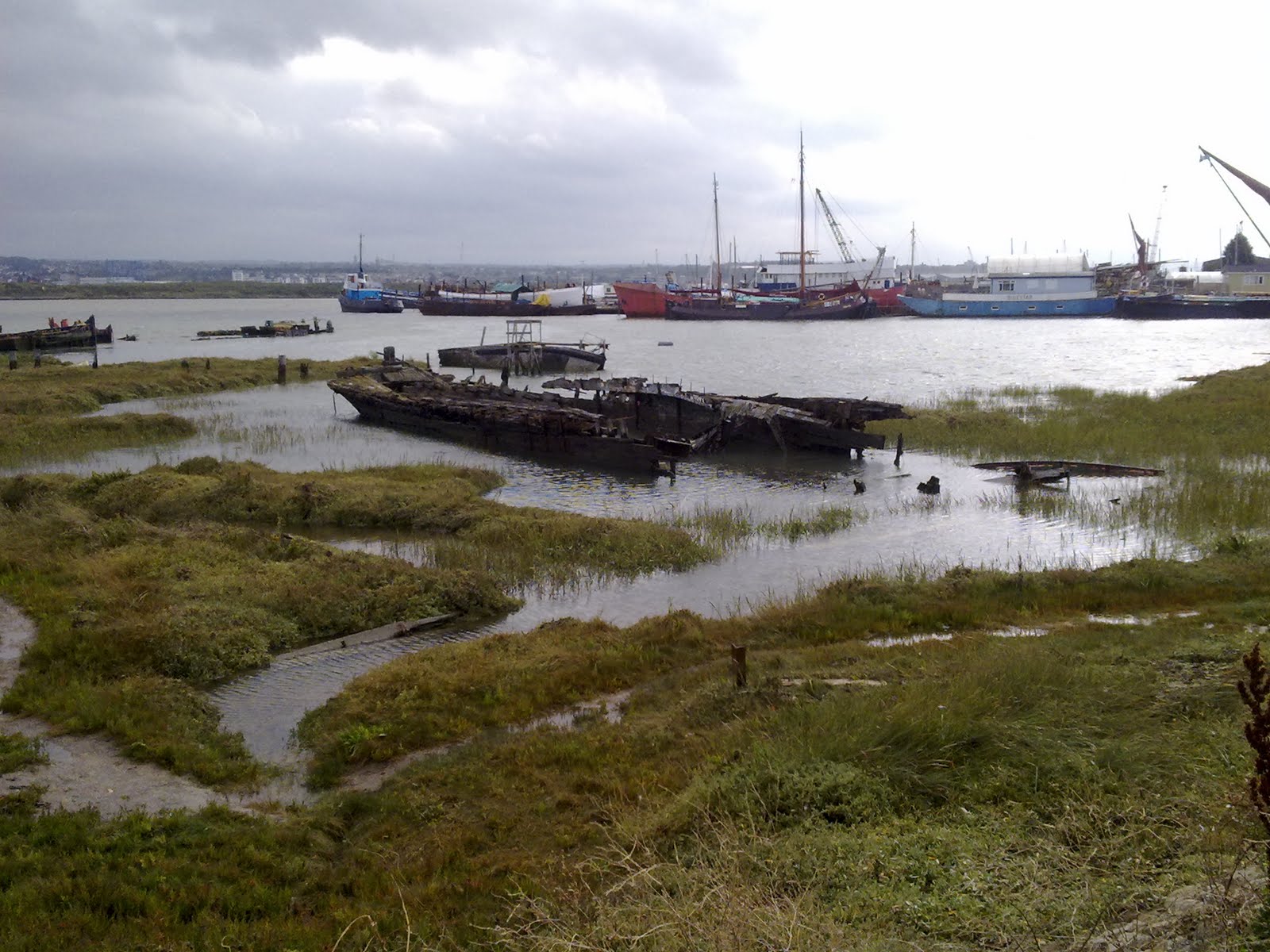 Notes from Kent's Hoo Peninsula: Saxon Shore Way, Hoo St. Werburgh