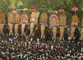 thrissur tourism: Land of Thrissur Pooram