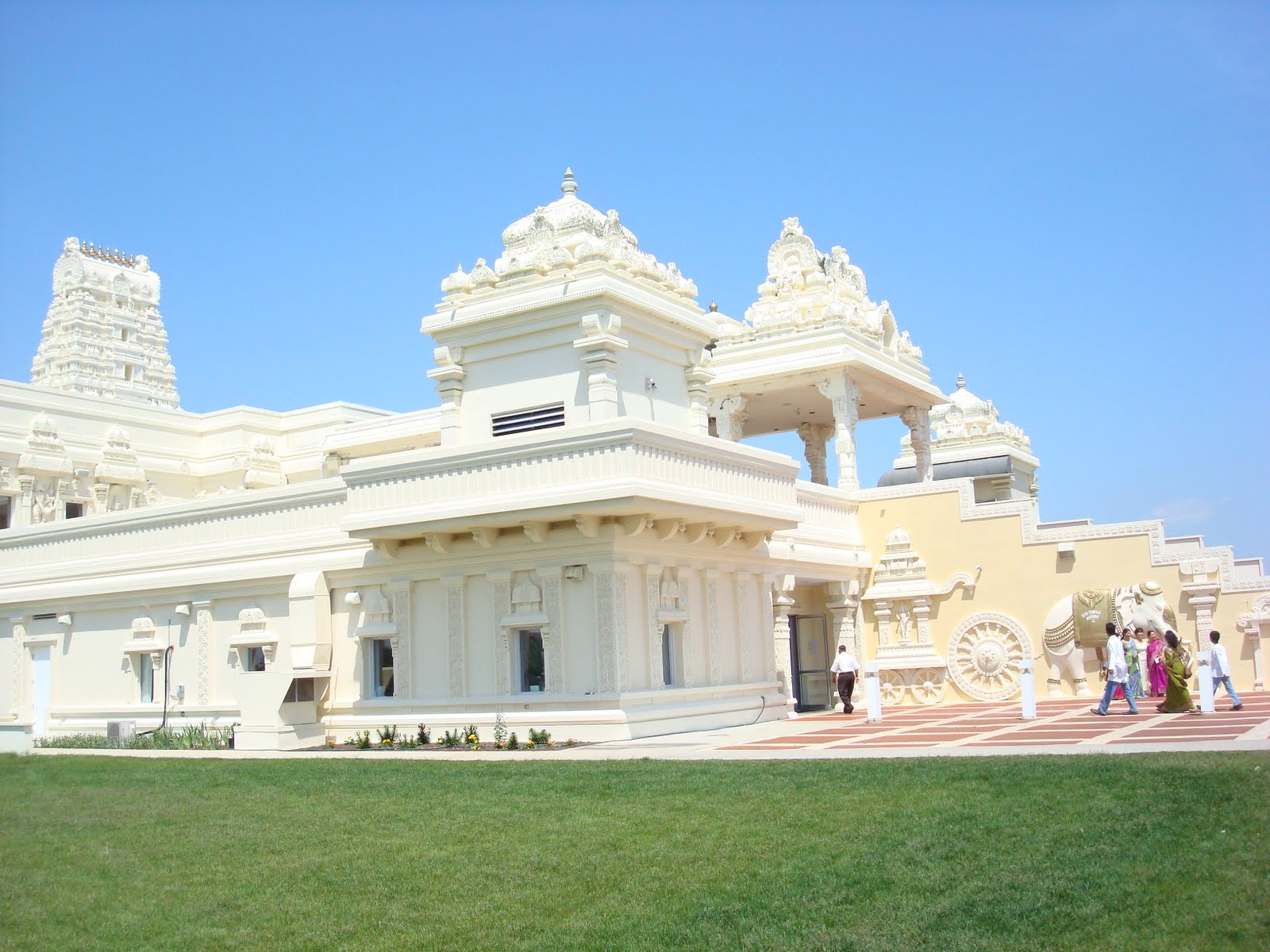 Varshu - Our little bundle of joy: Aurora temple, Chicago