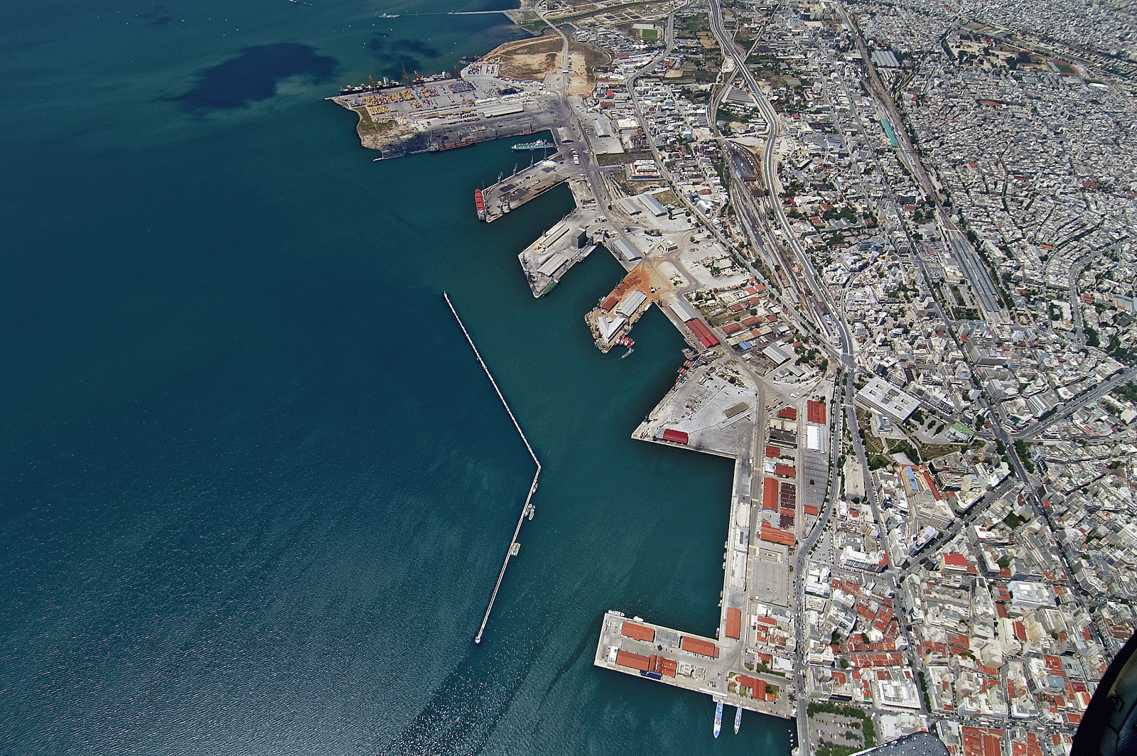 ΚΑΘΡΕΦΤΗΣ ------------------------- Ariadni's Mirrorblog ...