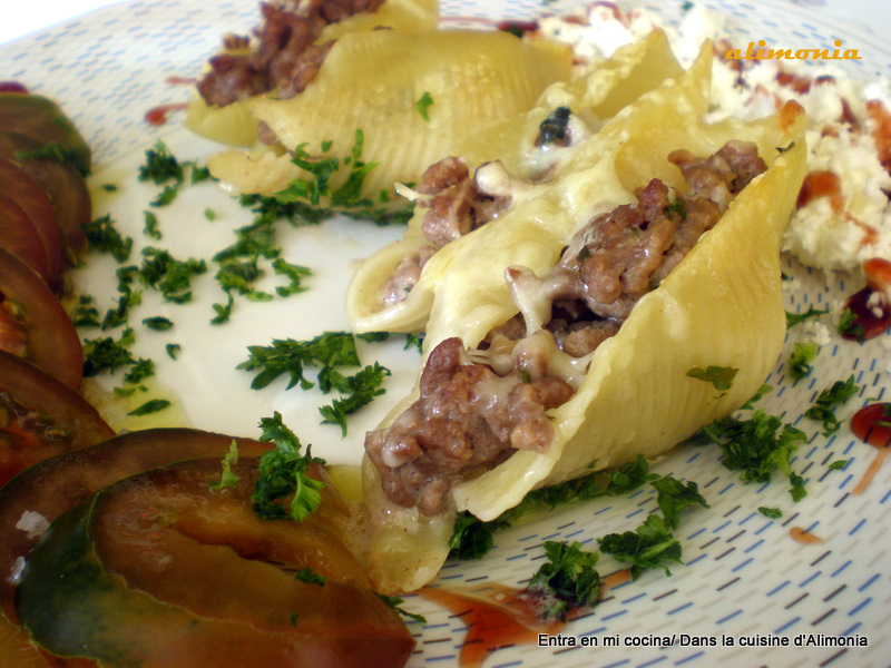 Conchas de pasta rellenas / Coquilles de pâte farcies