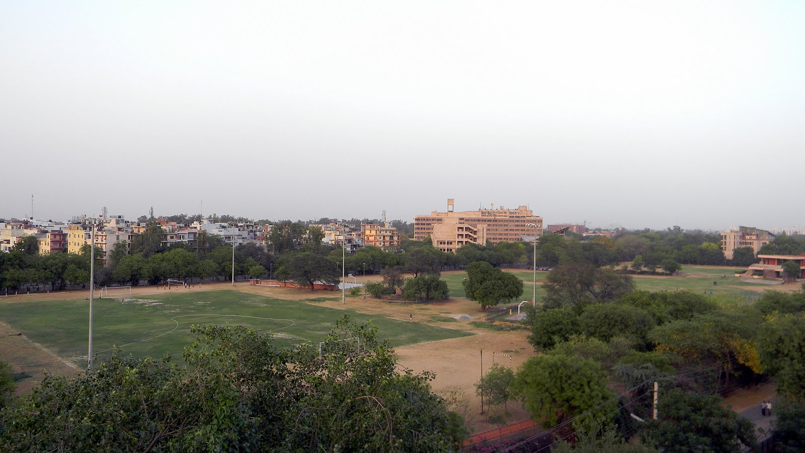 Kiss Life: 42 Things to do before you graduate from IIT Delhi