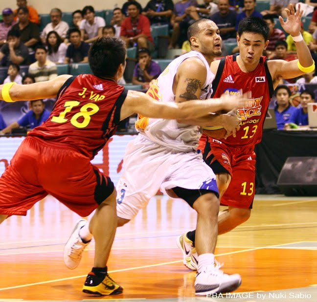 Basketball Davao (and everywhere): Derby Ace vs Rain or Shine Photos ...