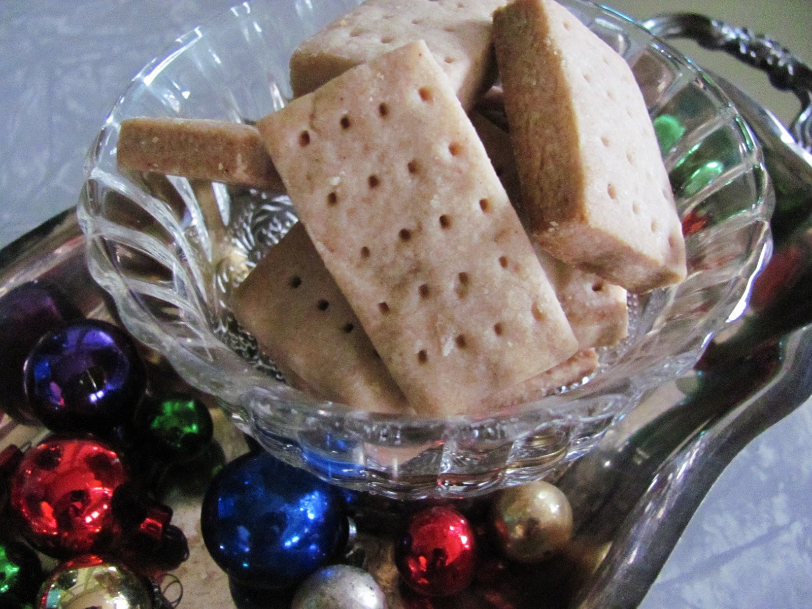 Pies and Aprons: Spice Shortbread