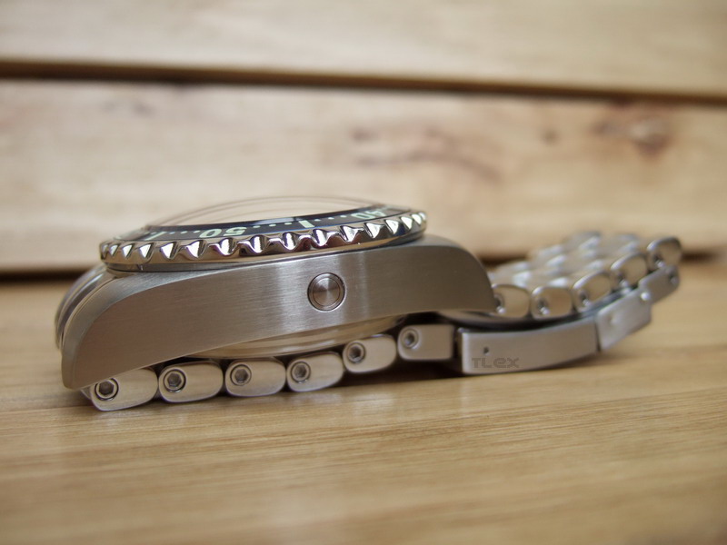 OceanicTime: AZIMUTH Xetreme-1 Sea-Hum GMT & 3TZ (prototypes)