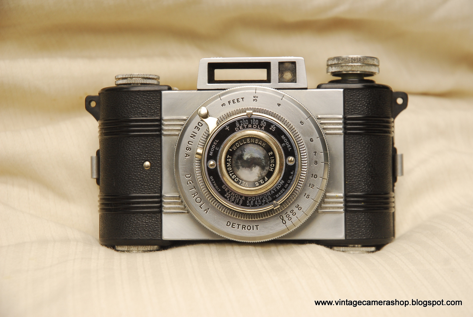 Vintage Camera House: Detrola model E