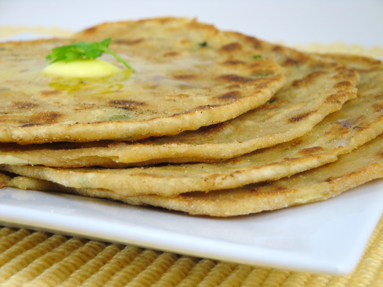 cumin and cardamom: Mooli Paratha