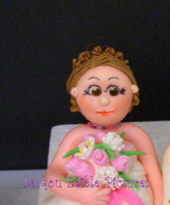 La Qou Edible: Beautiful Bride and Groom sugar paste/fondant