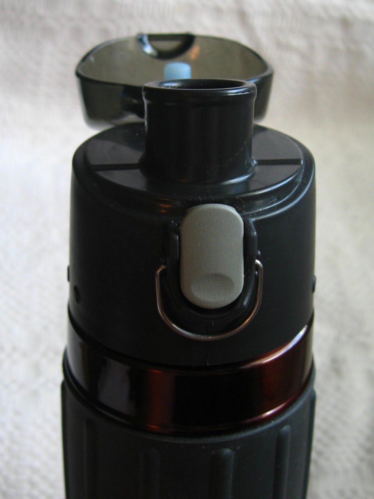 Knitting By The Ocean: Water Bottle Jacket Carrier