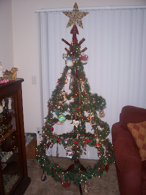 Let's go, Smith Family...: The story of the Coat Rack Christmas Tree