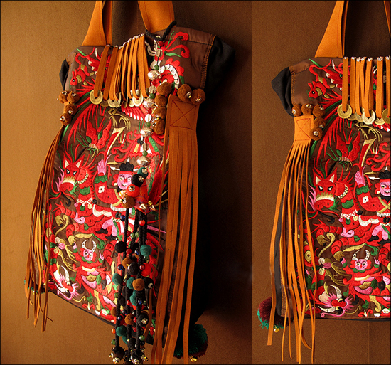 Chinese Culture: Chinese Embroidered Shoulder Bag