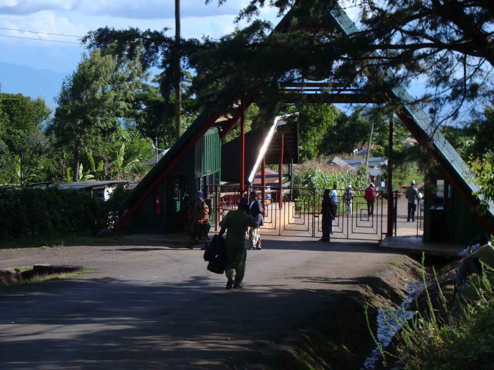 T-E-M-B-E-A Tanzania: Marangu Gate