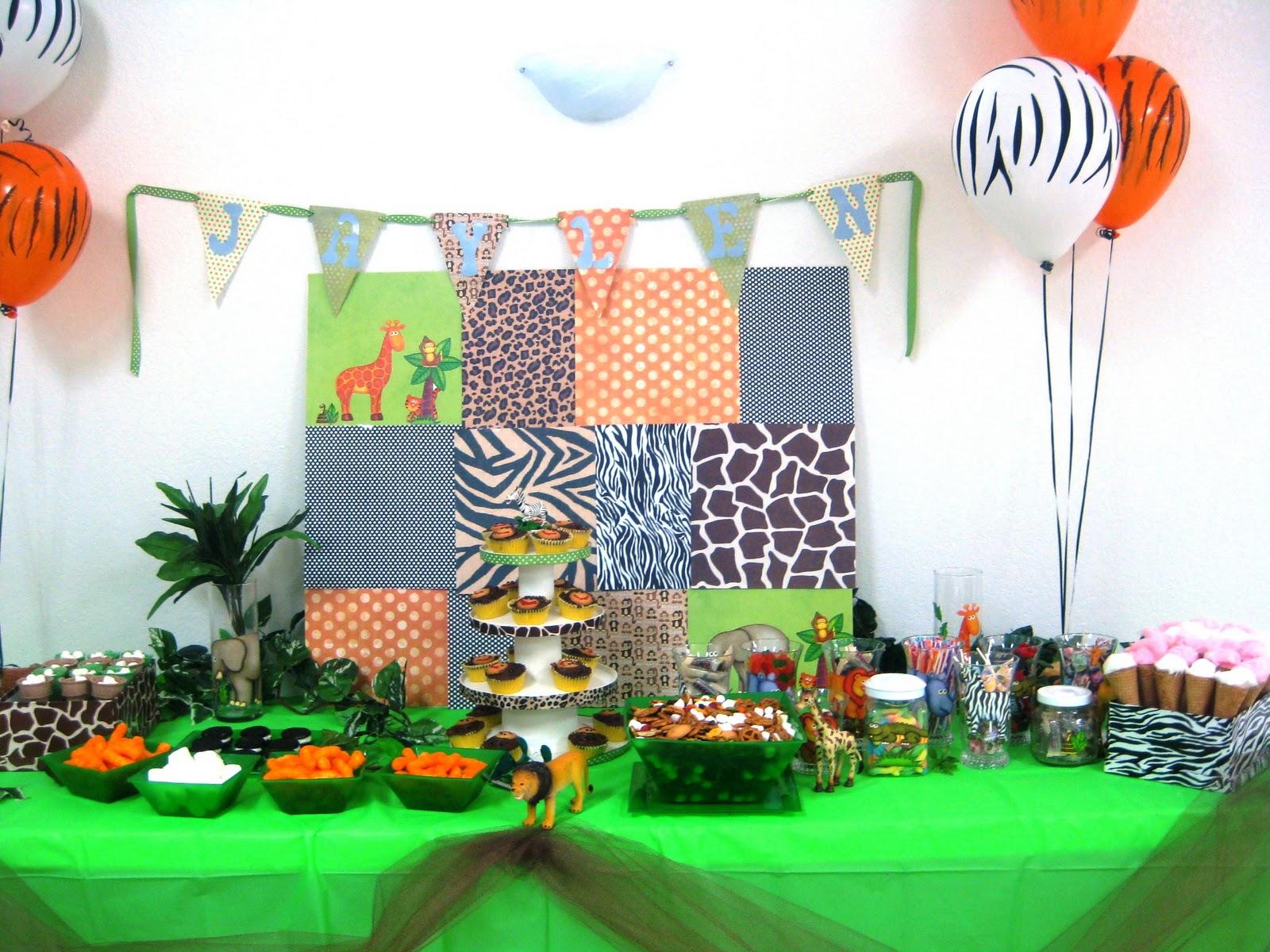 Everything Sweet Safari Themed First Birthday Party Everything Sweet Safari Themed First Birthday Party