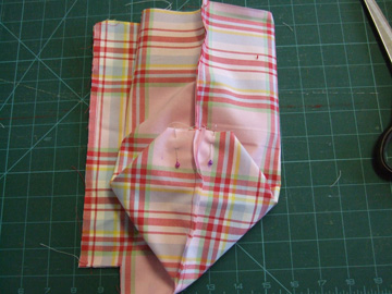 Ditzy and Dotty: Messenger Bag Tutorial